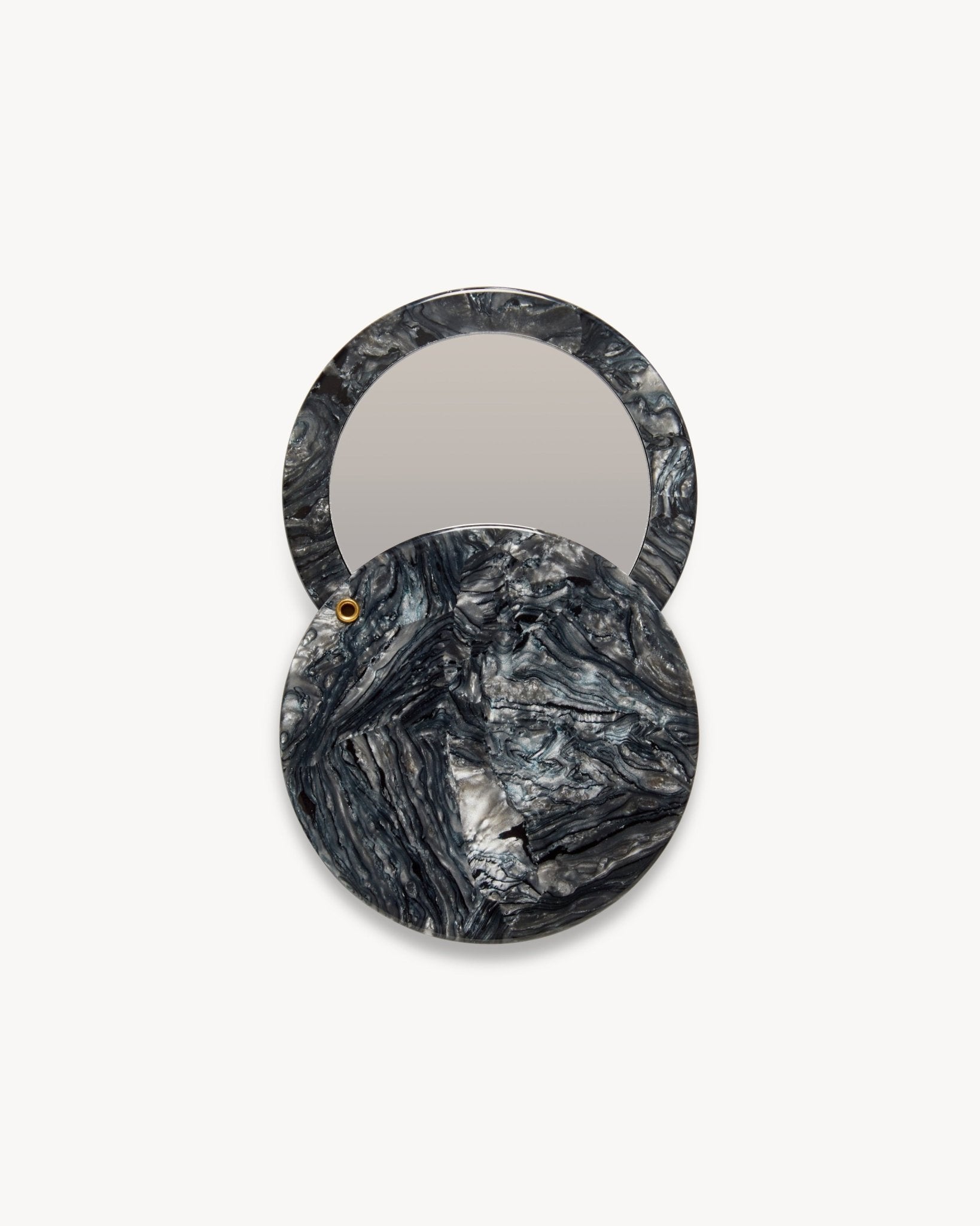 Circle Mirror in Obsidian – MACHETE