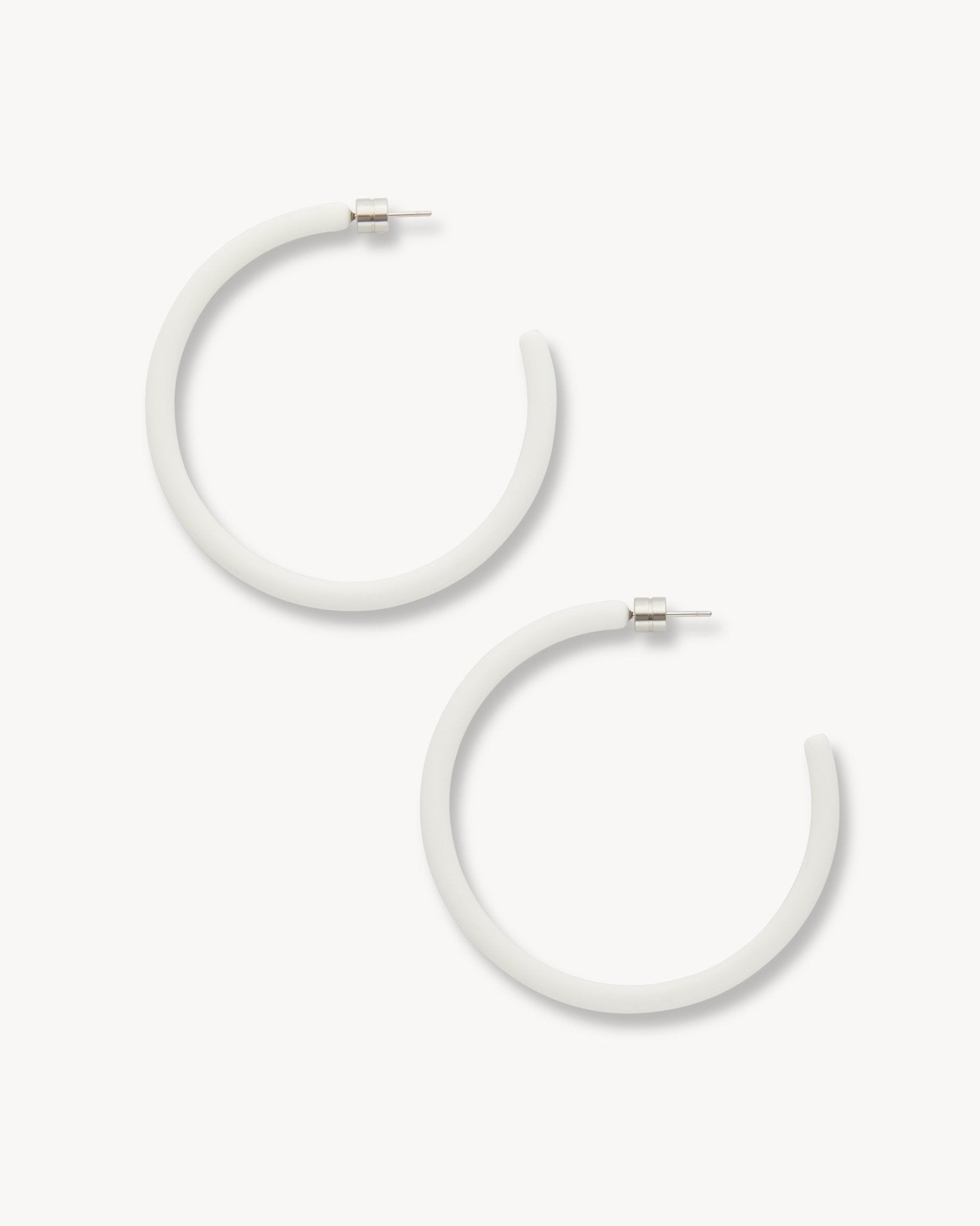 Large Hoops in White Matte – MACHETE