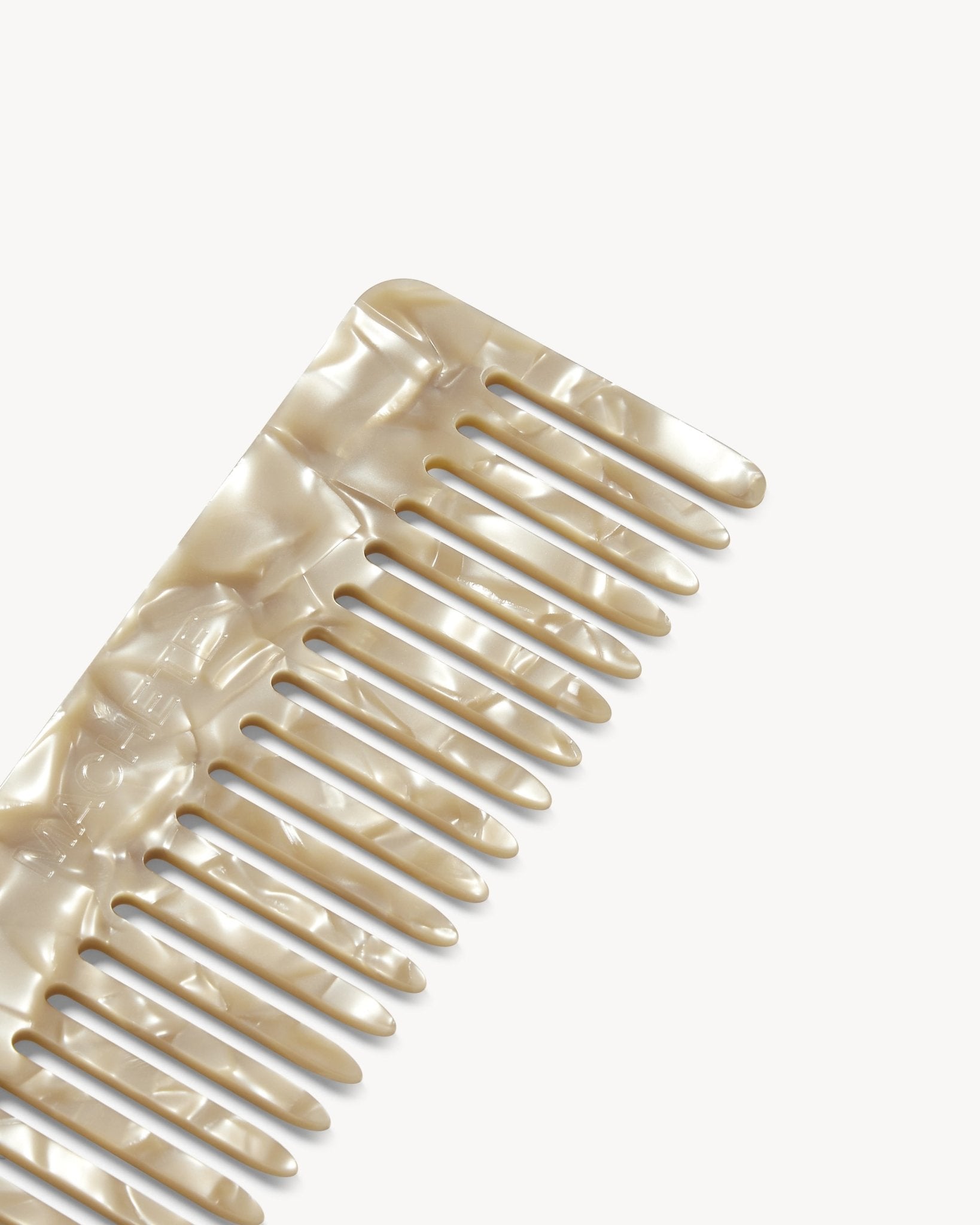 No. 2 Comb in Sand Shell – MACHETE