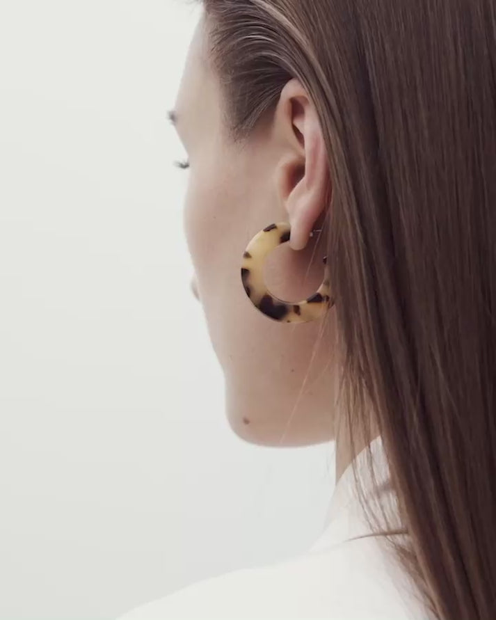Machete Kate Hoops in Classic Tortoise – MACHETE