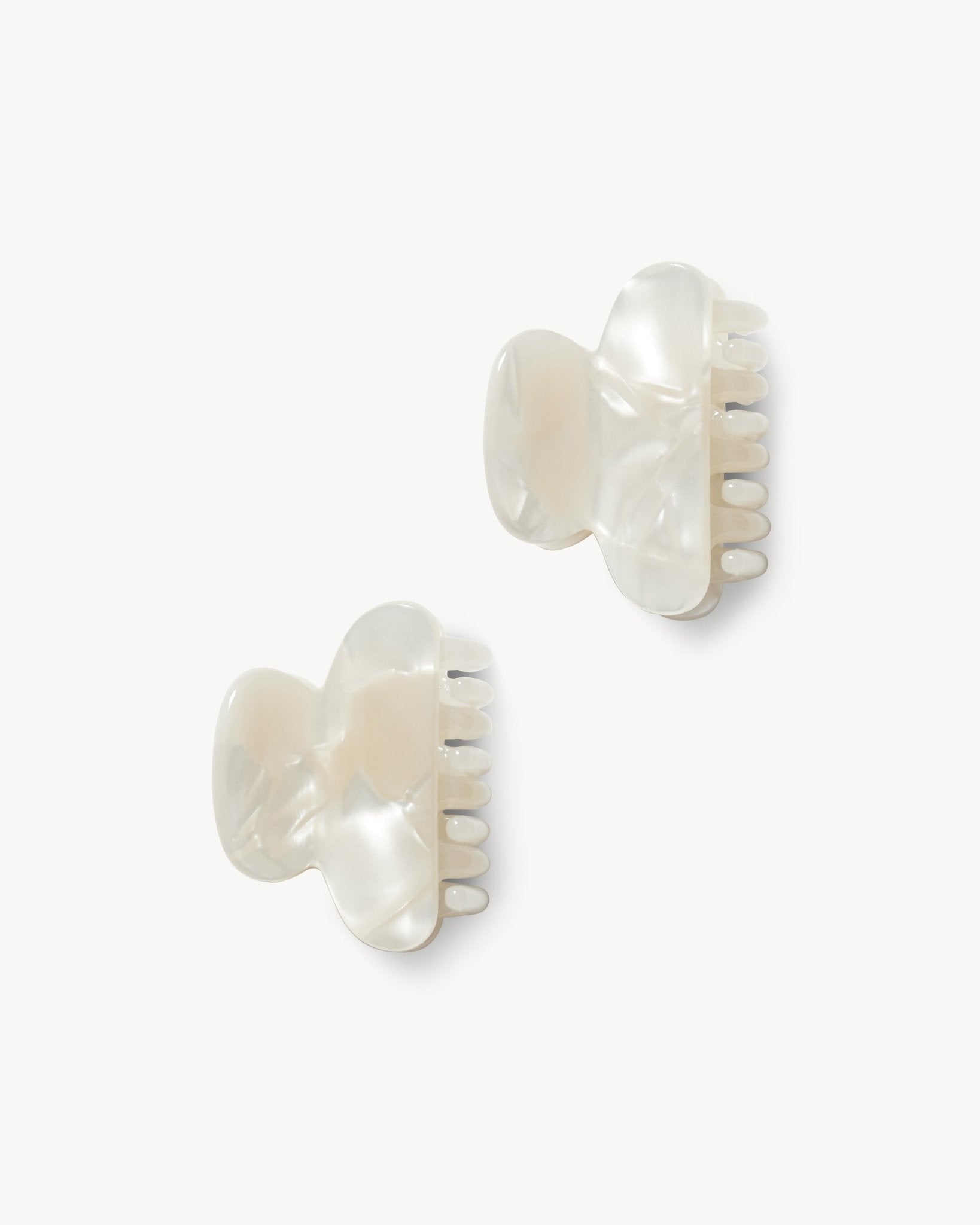 Twin Heirloom Claws in White Shell – MACHETE