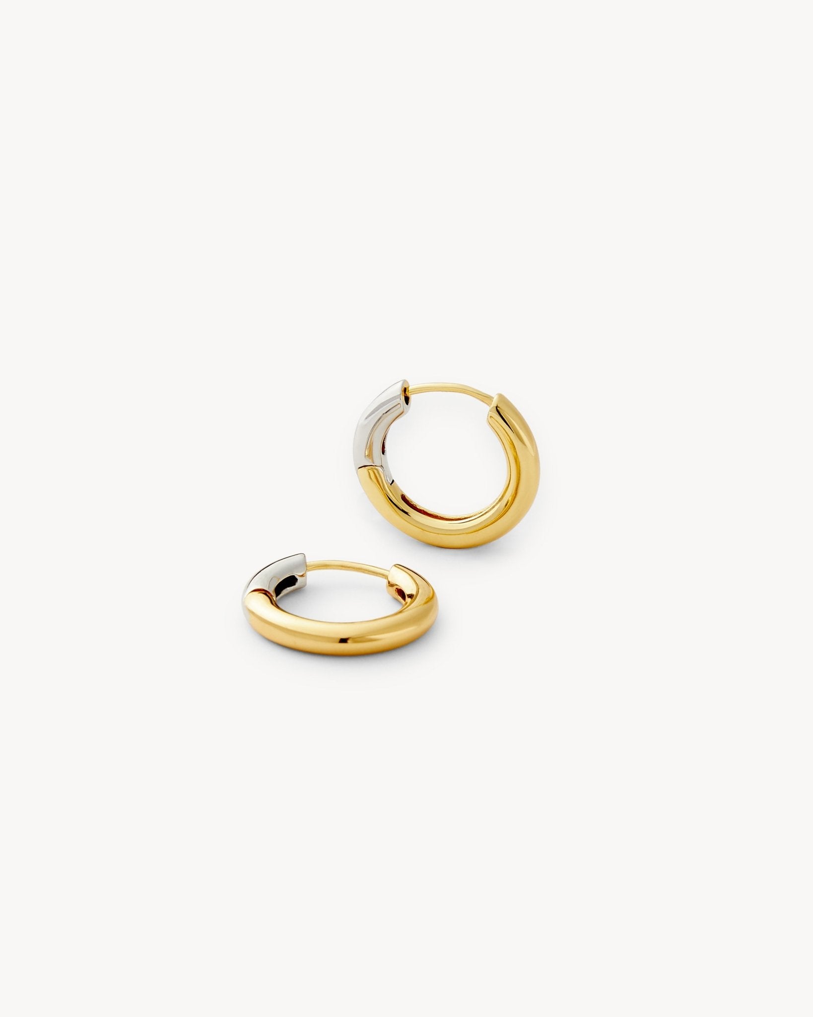 Machete 3/4 Gold Hinge Hoop Earrings - Jewelry and Accessories – MACHETE
