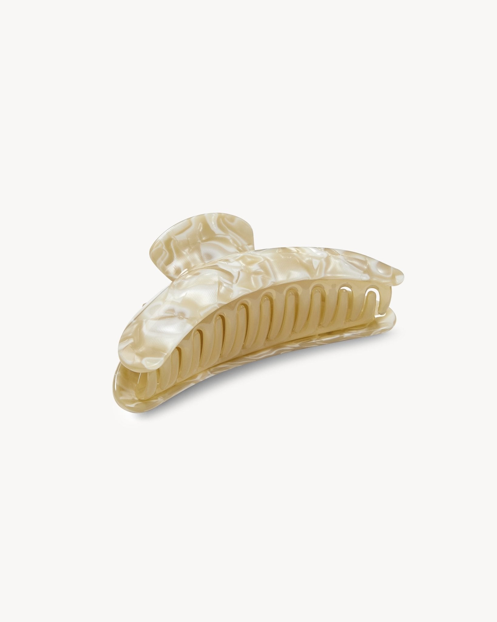 Jumbo Heirloom Claw in Ivory – MACHETE