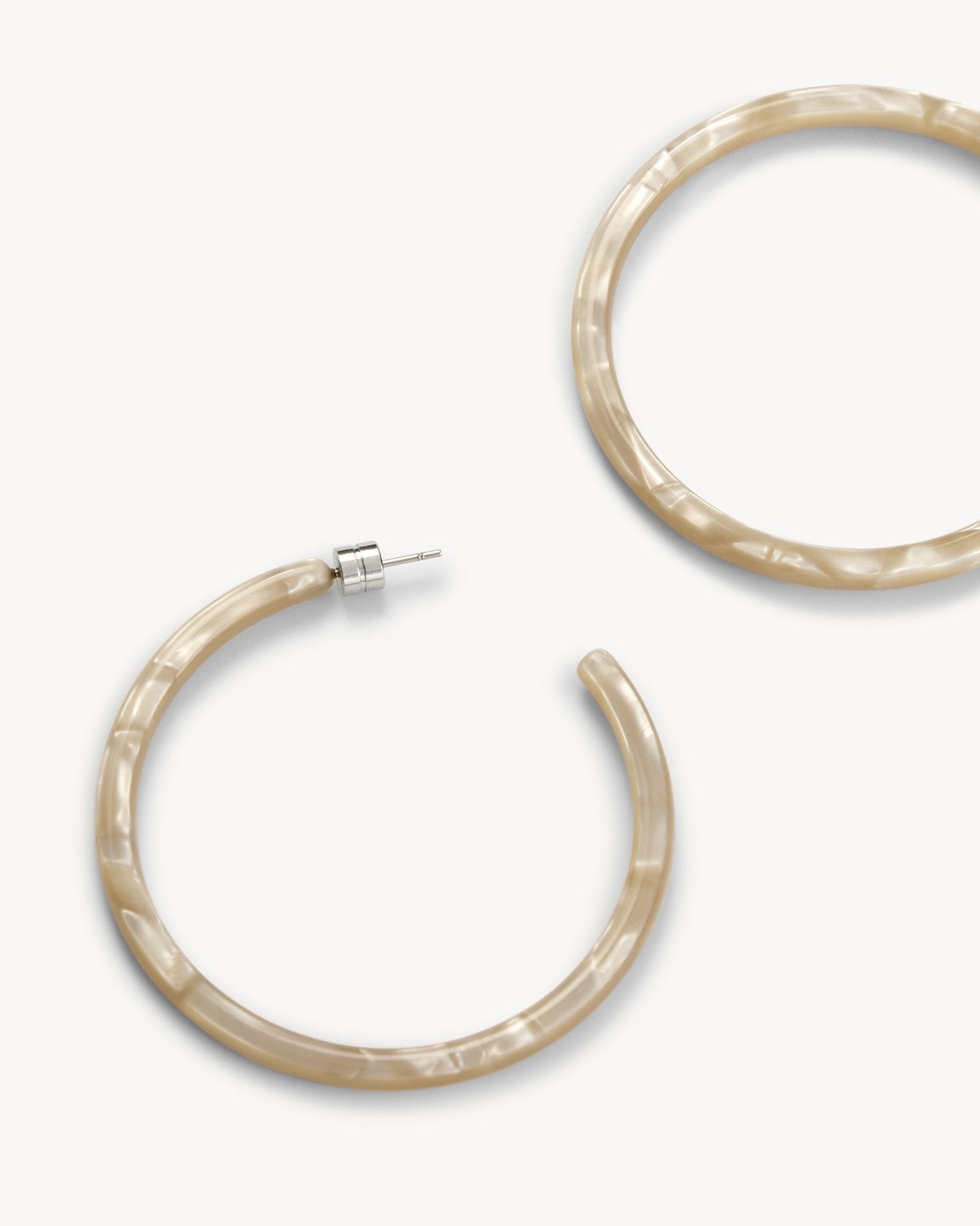 Large Hoops in Sand Shell – MACHETE
