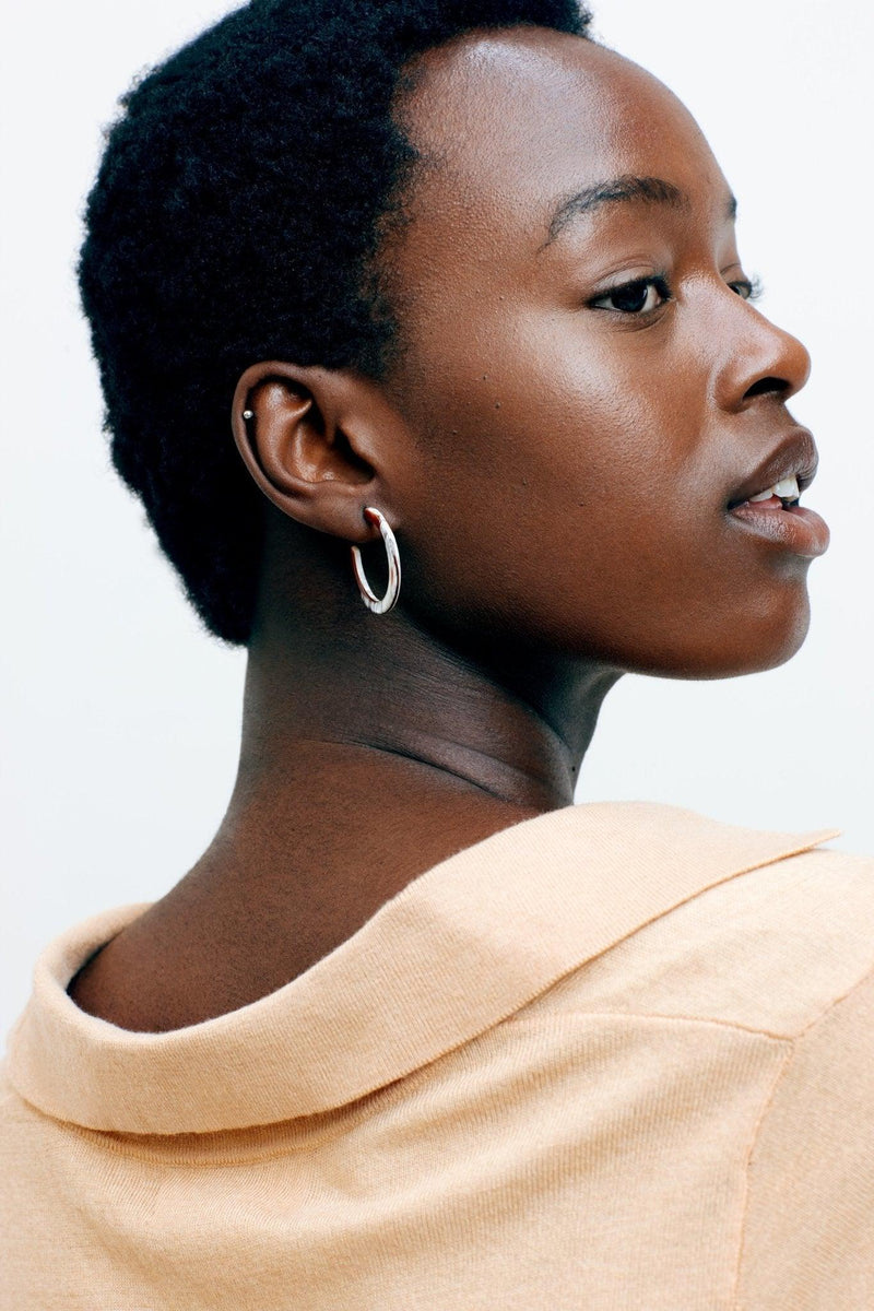 Mini Hoops in Bright Pink – MACHETE