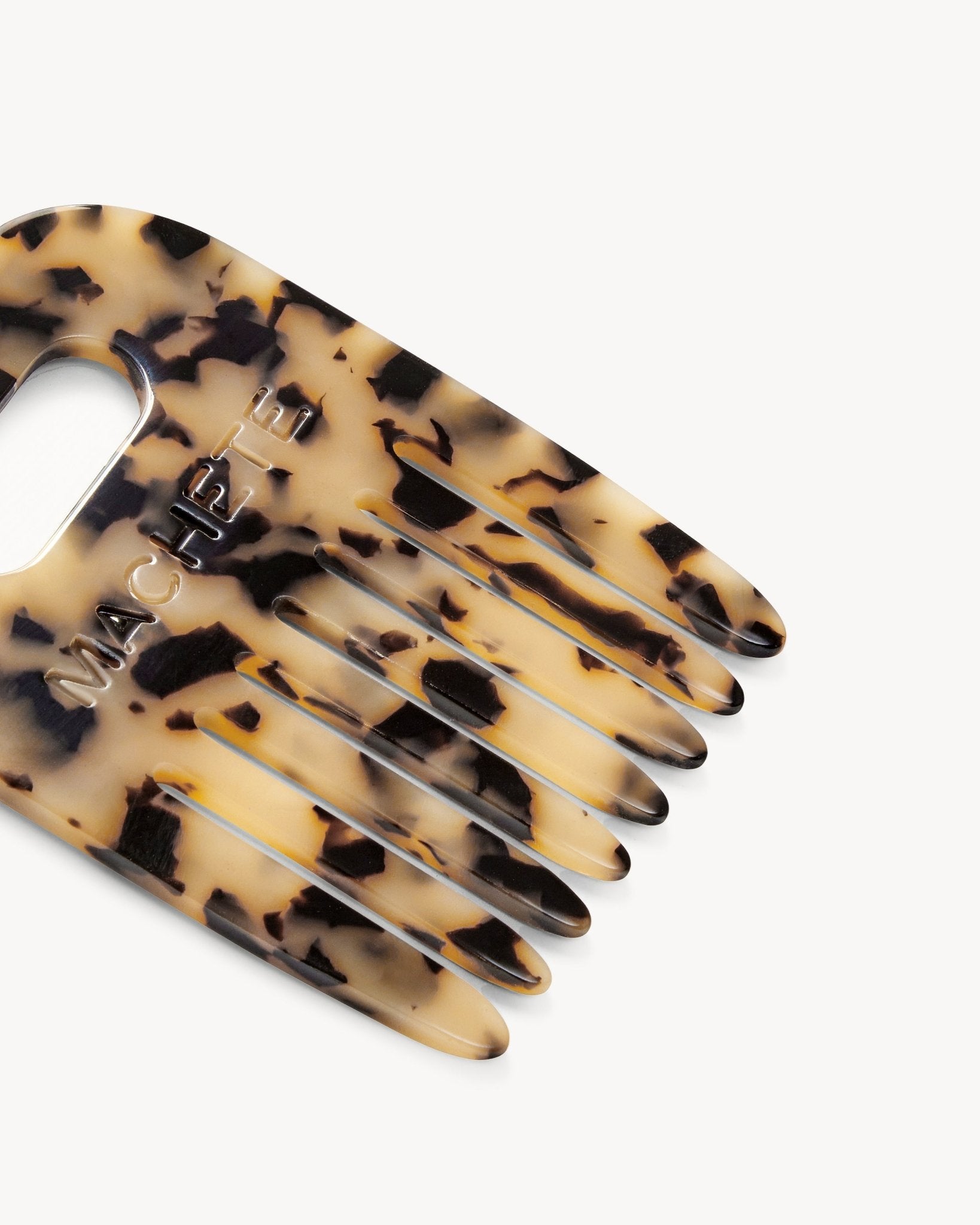 No. 4 Comb in Blonde Tortoise – MACHETE