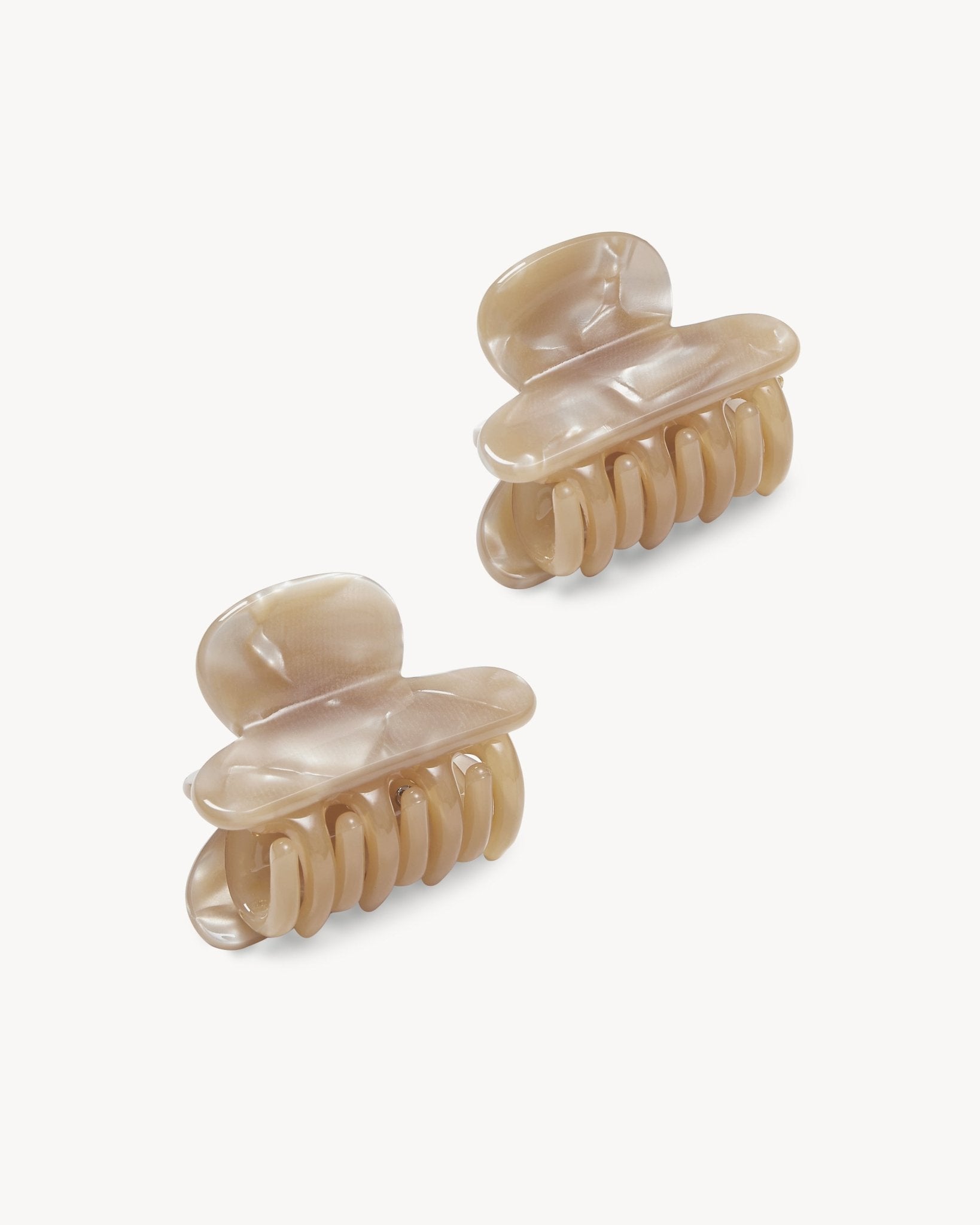 Twin Heirloom Claws in Sand Shell – MACHETE